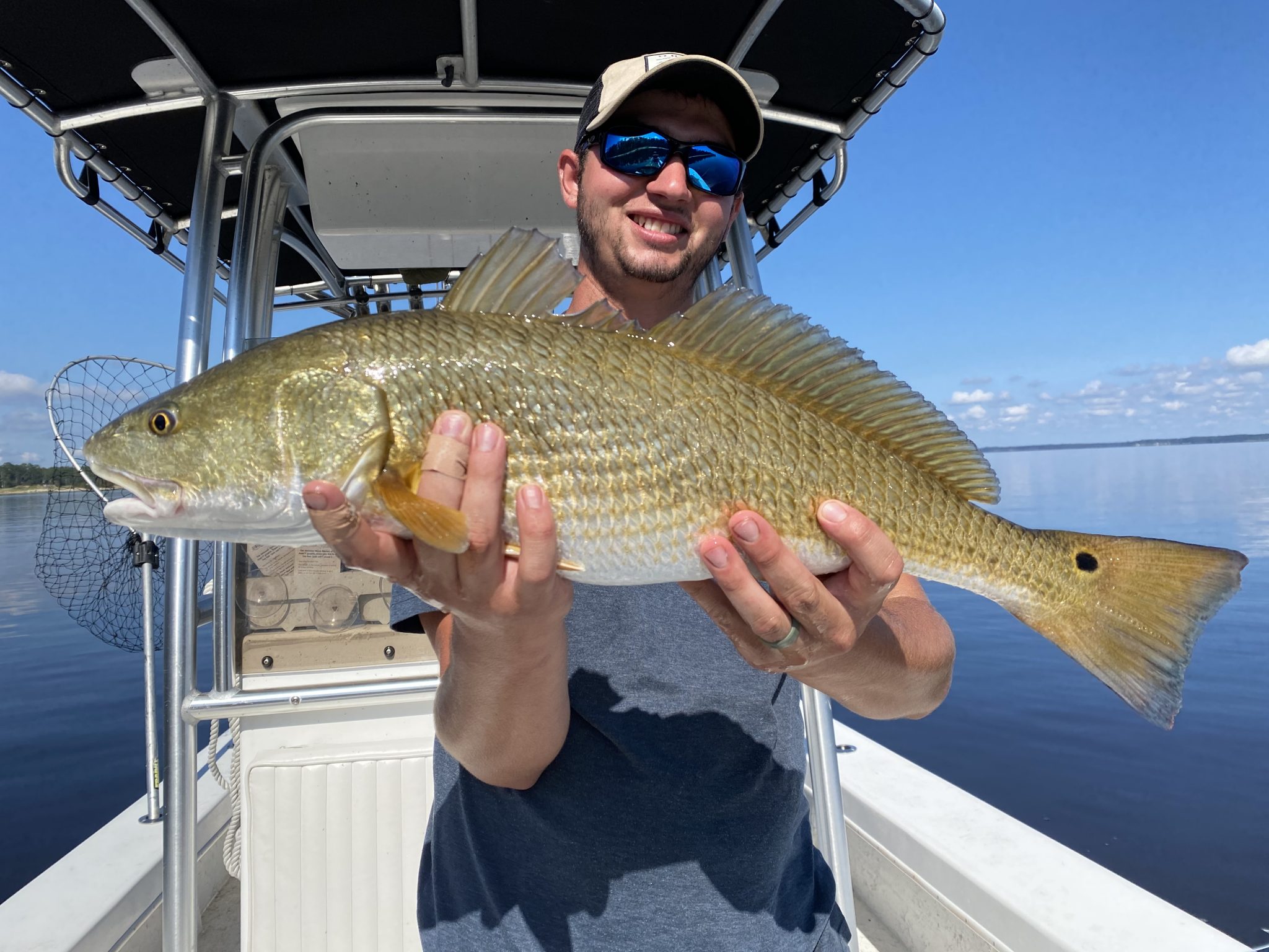 Redfish on Fly, Trophy Red Drum - Eastern NC Fishing Guide